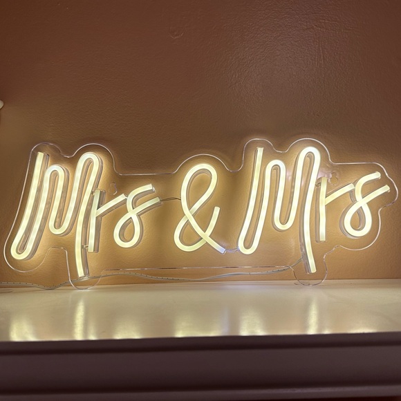 Other | Mrs Mrs Neon Sign | Poshmark